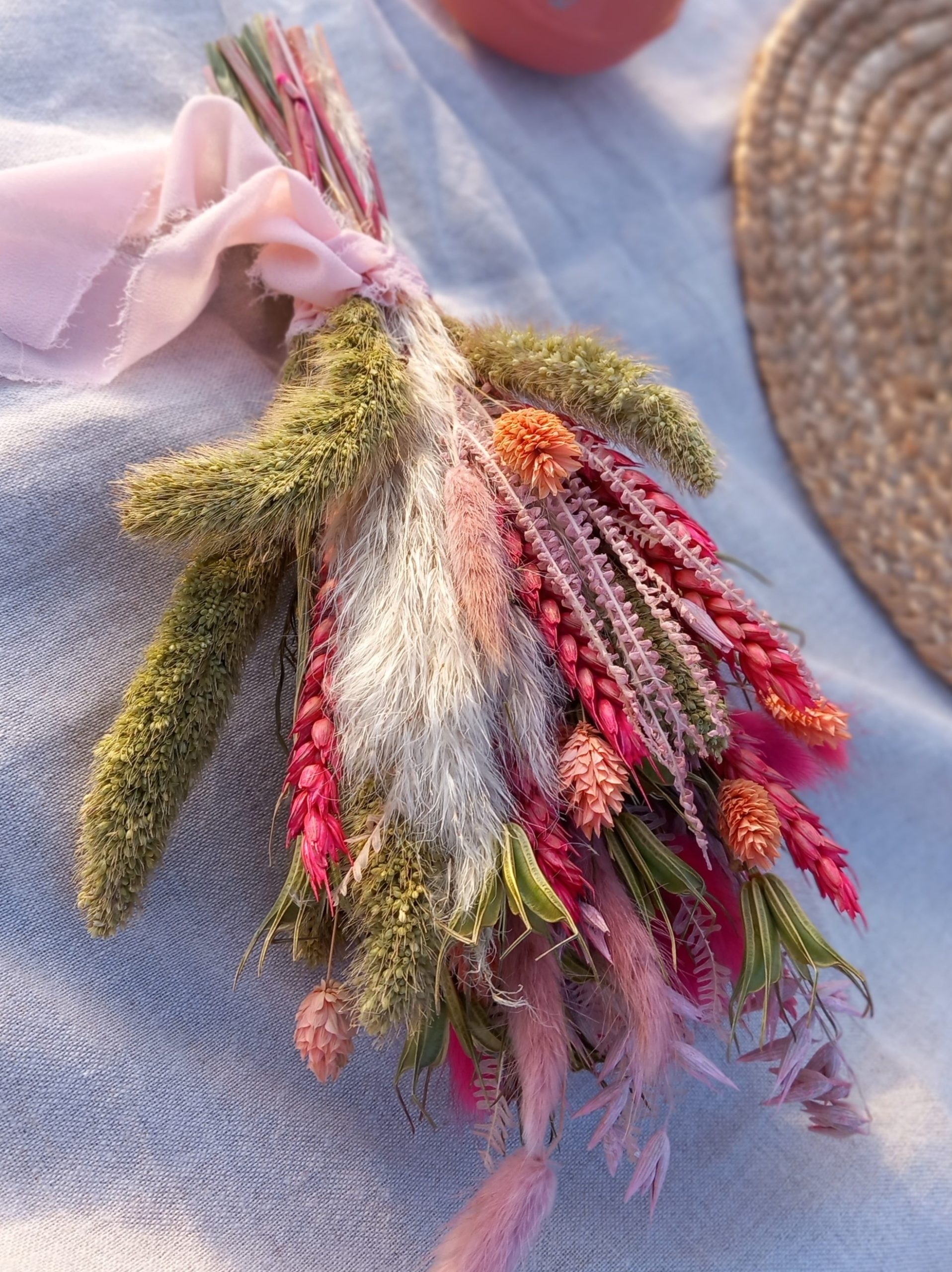 Dried Flower Posy Bouquet - Heron & Haven
